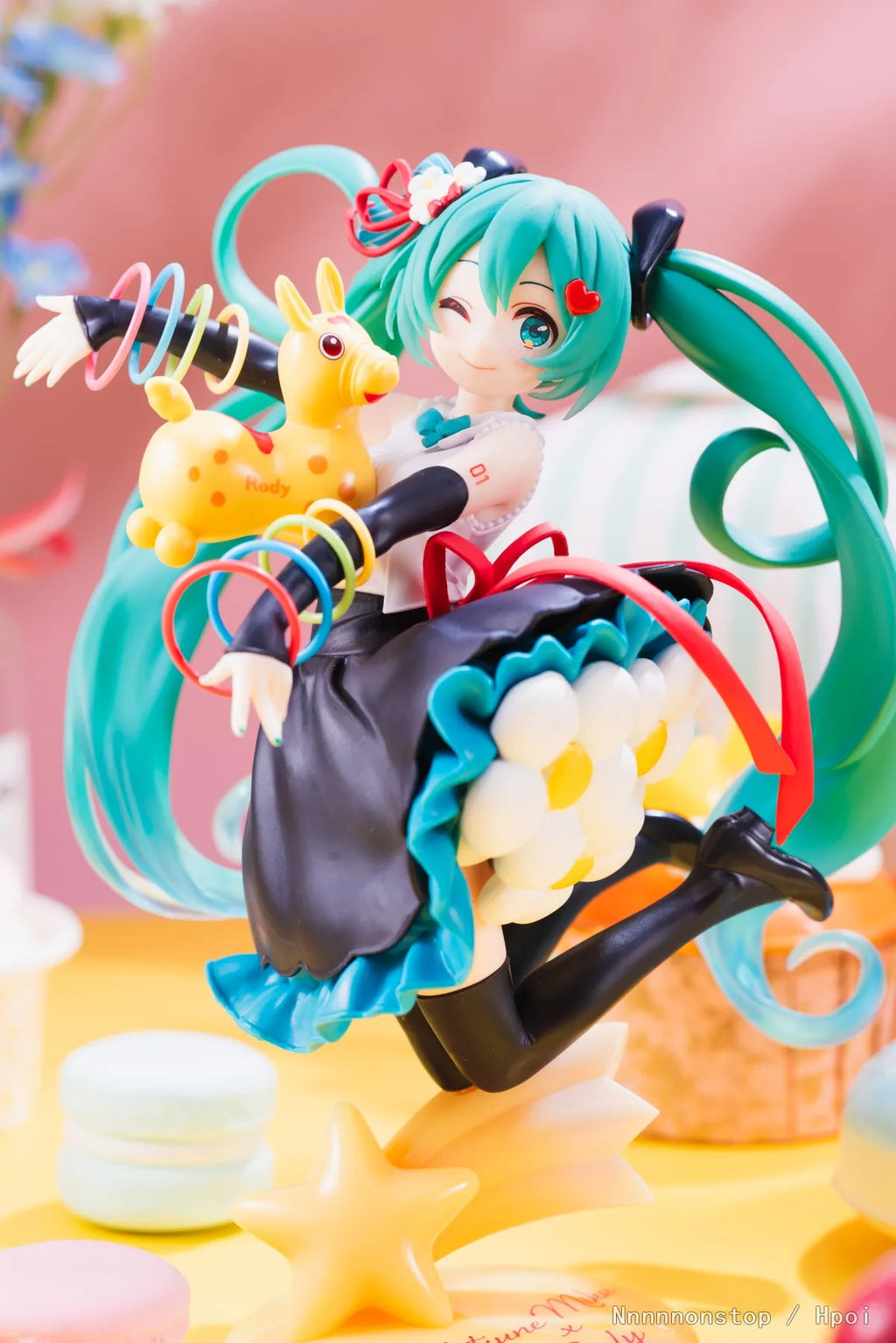 19CM BANDAI Hatsune Miku Figure Co-branded Rody Piapro Characters Arti ...